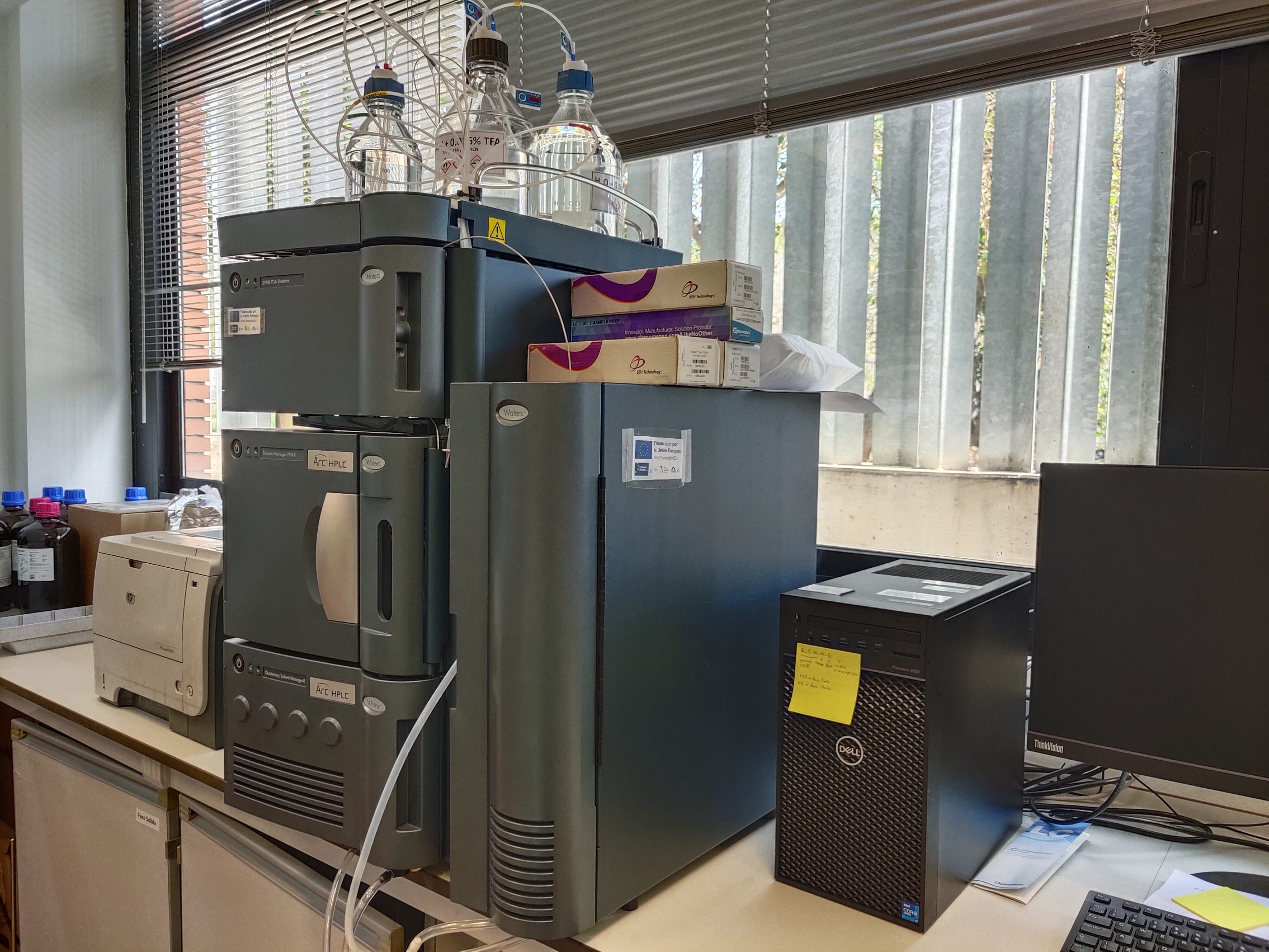 U3-E10. HPLC- PDA - Nanbiosis